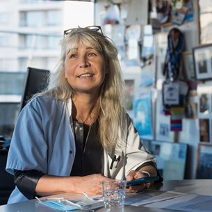 ROCSAN trial (GINECO-EN203b/ENGOT-EN8): A multicentric randomized phase ...